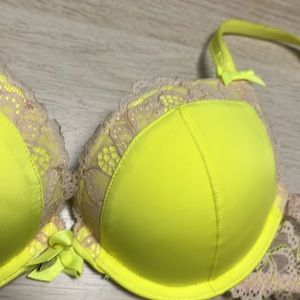 La SENZA | Intimates & Sleepwear | Nwt La Senza Add 2 Cup Sizes Pushup ...